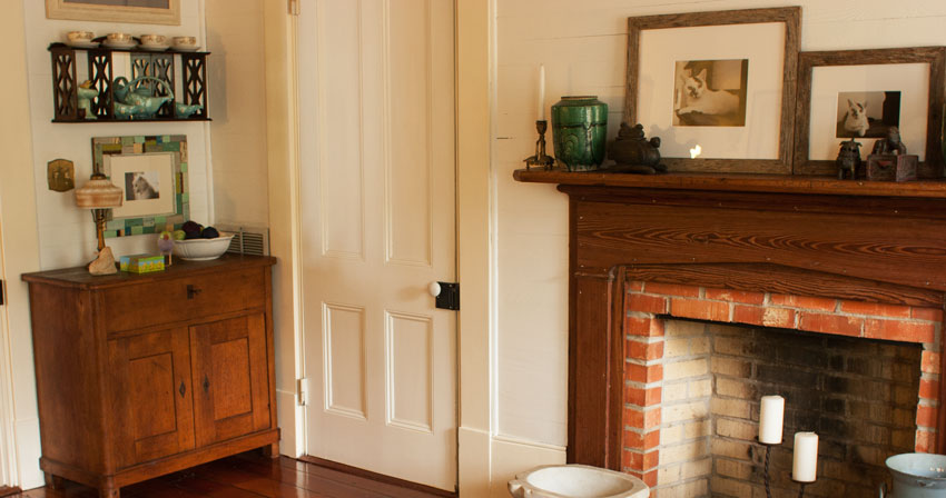 Painting the Back Bedroom - Firefly Lanterns